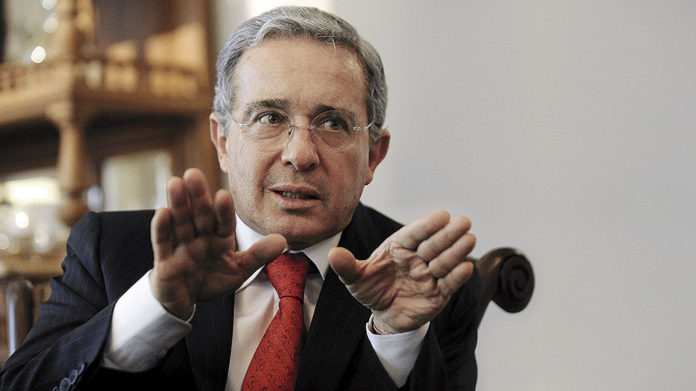 Bloque Metro, el fantasma que ronda a Álvaro Uribe Vélez | VerdadAbierta.com